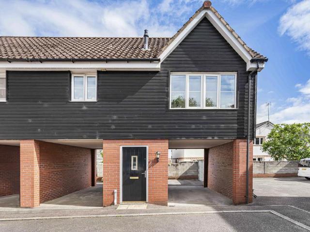 2 bedroom coach house for sale