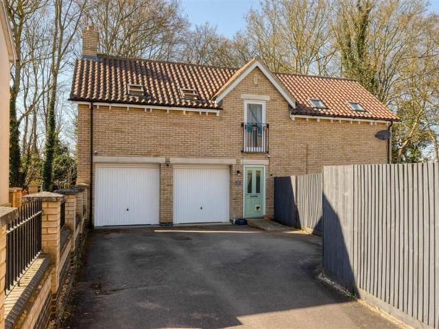 2 bedroom coach house for sale