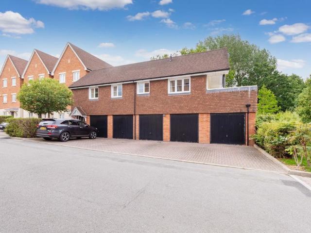 2 bedroom coach house for sale