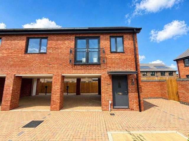 2 bedroom coach house for sale