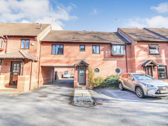 2 bedroom coach house for sale