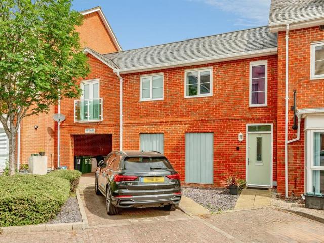 2 bedroom coach house for sale