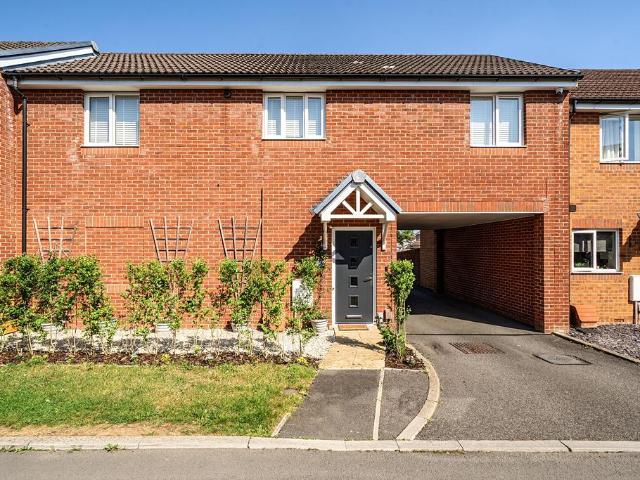 2 bedroom coach house for sale