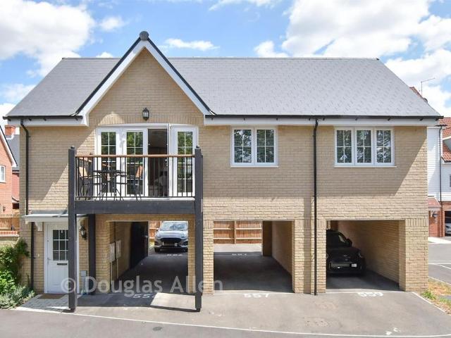 2 bedroom coach house for sale
