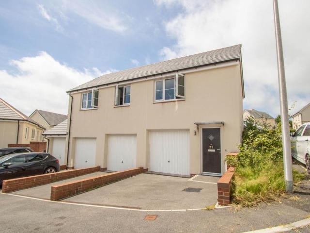 2 bedroom coach house for sale