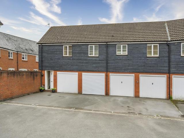2 bedroom coach house for sale