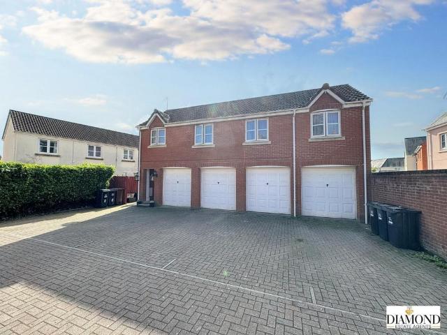 2 bedroom coach house for sale