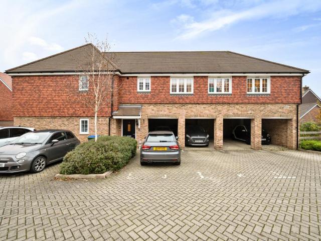 2 bedroom coach house for sale