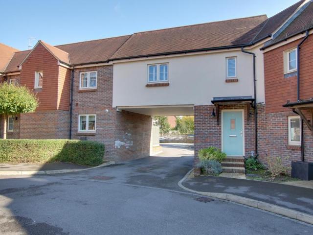 2 bedroom coach house for sale