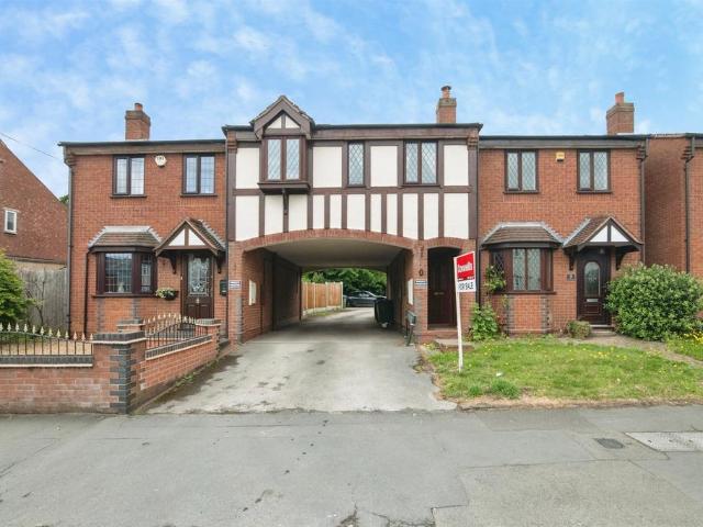 2 bedroom coach house for sale