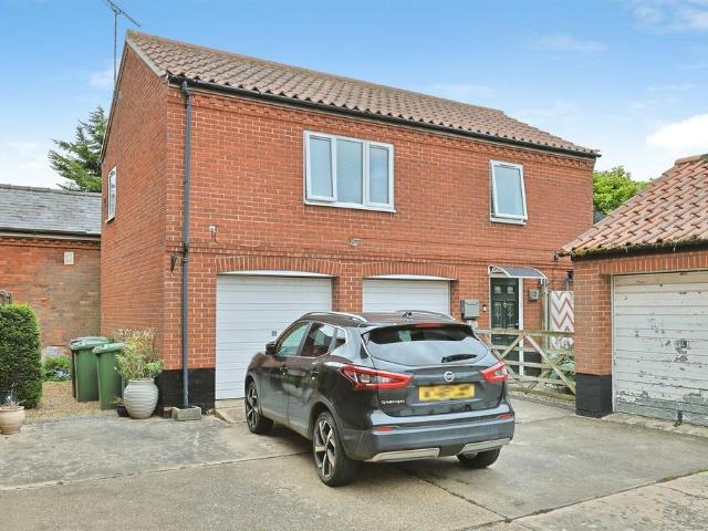 2 bedroom coach house for sale