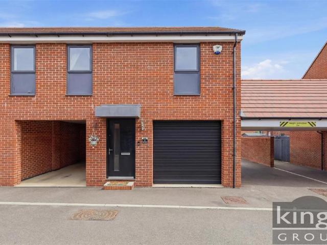 2 bedroom coach house for sale