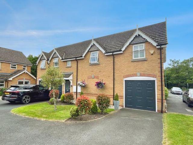 2 bedroom coach house for sale