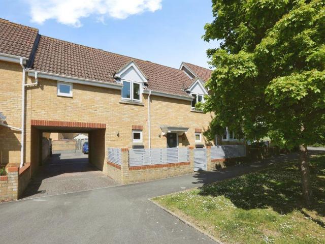 2 bedroom coach house for sale