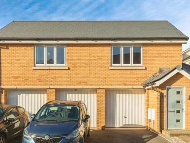 2 Bedroom Coach House For Sale In Bristol