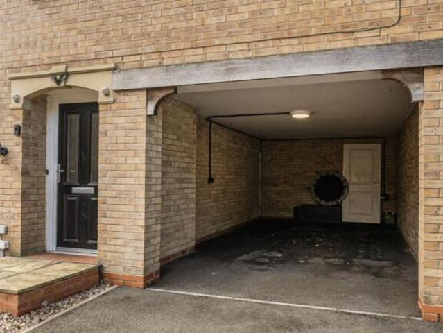 2 bedroom coach house for sale in Burr Close, Kempston, MK42