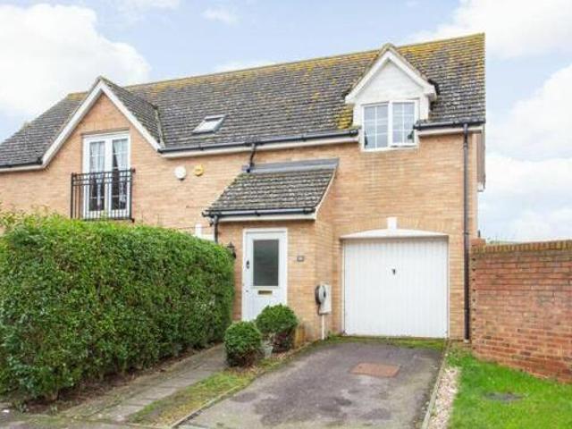 2 Bedroom Coach House For Sale In Hersden