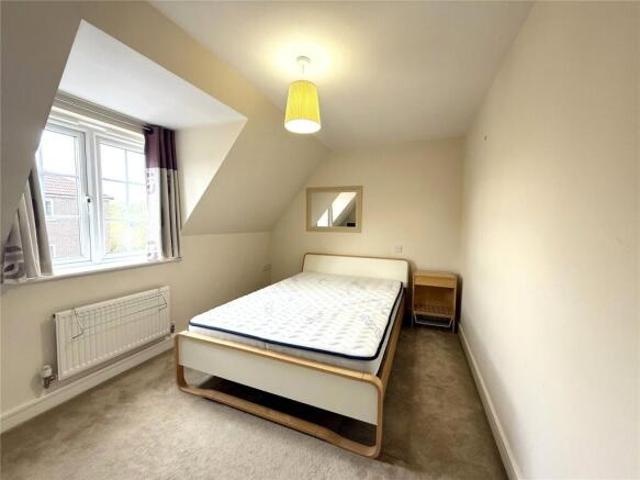 2 bedroom coach house for sale in Warner Close, Basingstoke, Hampshire, RG24