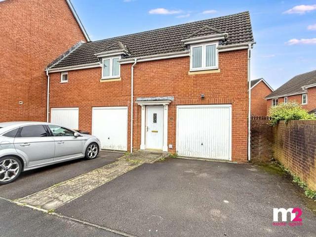 2 Bedroom Coach House Flat
