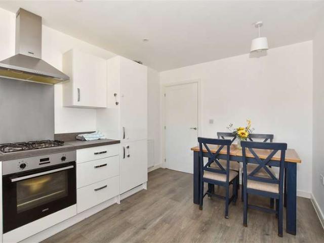 2 Bedroom Coach House Flat