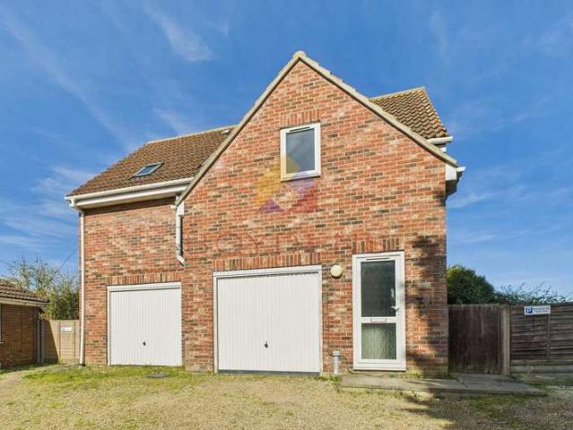 2 Bedroom Coach House Flat