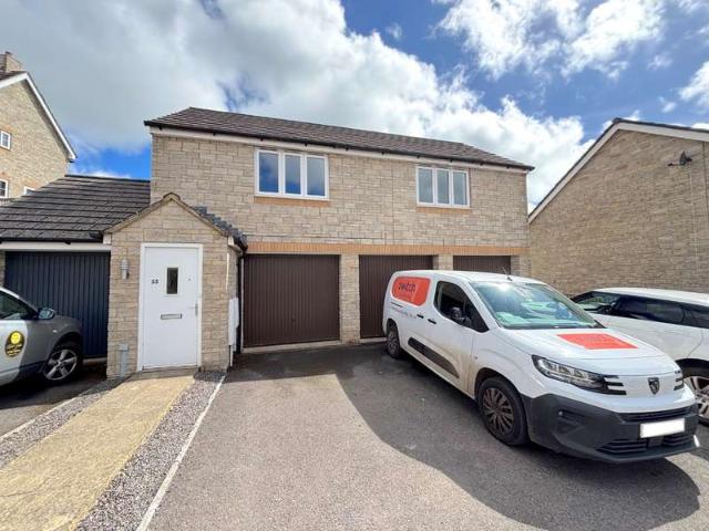 2 Bedroom Coach House Flat