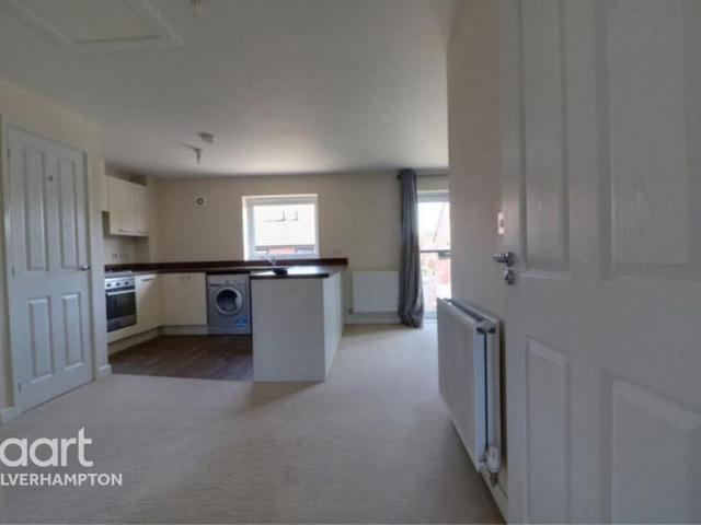 2 bedroom coach house to rent