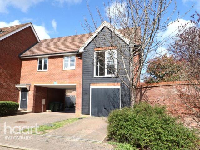 2 bedroom coach house to rent