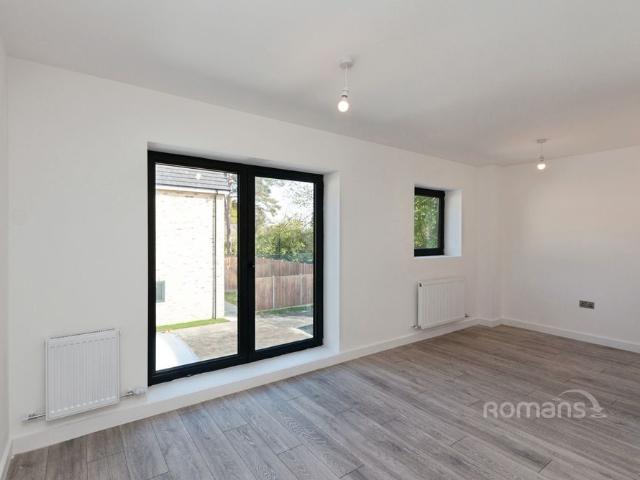2 bedroom coach house to rent