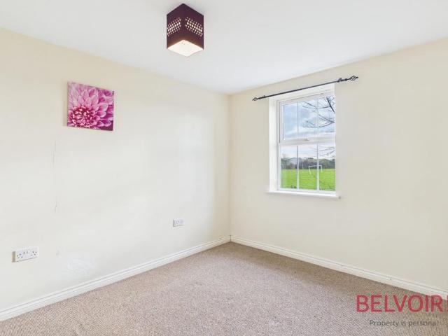 2 bedroom coach house to rent