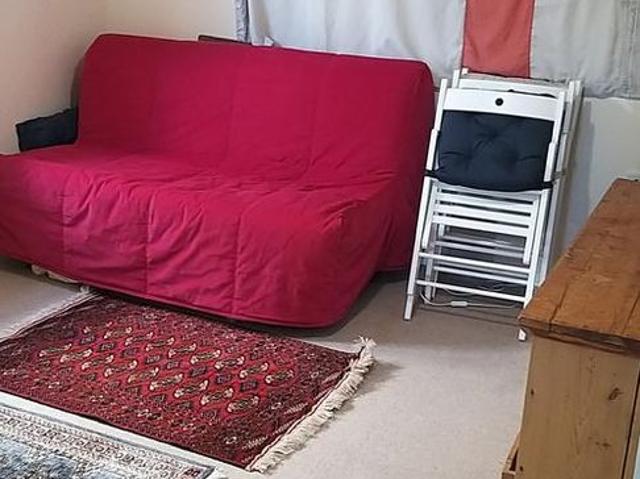 2 bedroom coach house to rent