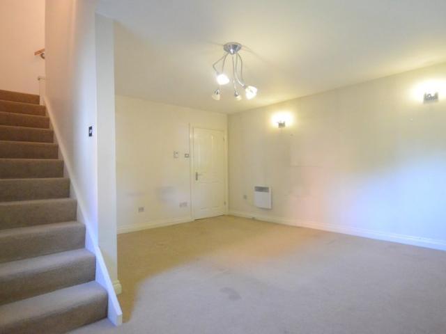 2 bedroom coach house to rent