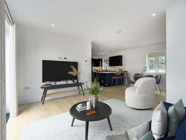 2 bedroom coach house to rent