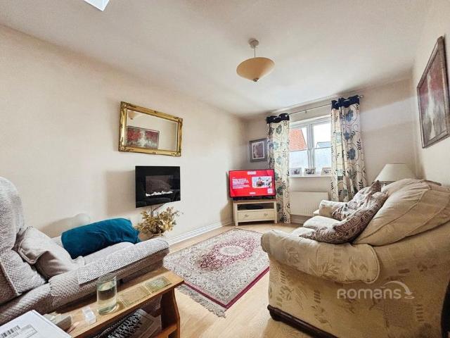 2 bedroom coach house to rent