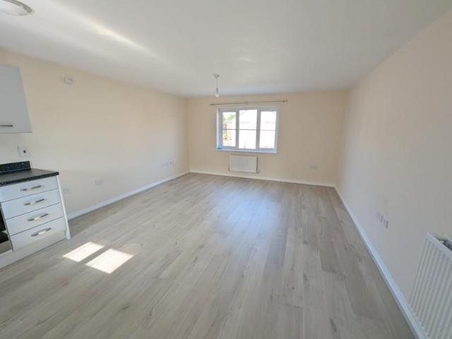 2 bedroom coach house to rent