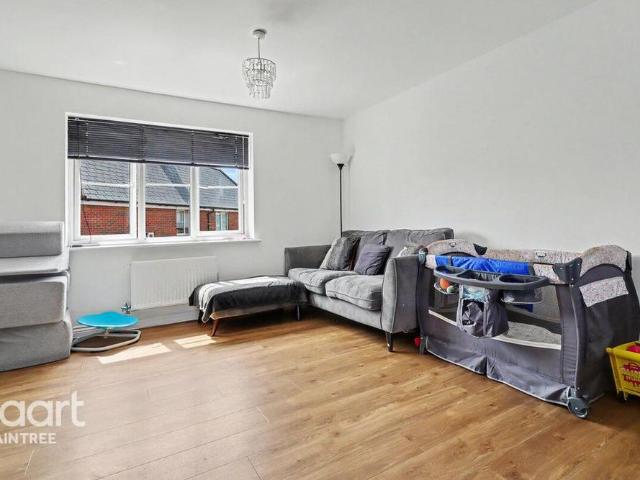 2 bedroom coach house to rent