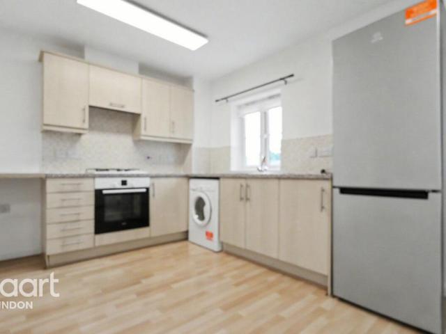 2 bedroom coach house to rent