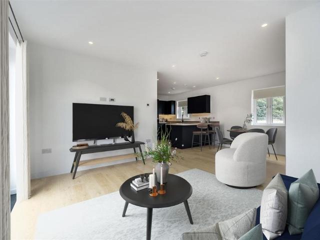 2 bedroom coach house to rent