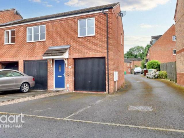 2 bedroom coach house to rent