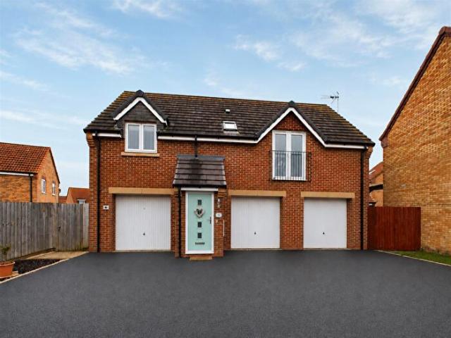 2 Bedroom Coach House To Rent In, Rydal Close, Corby, NN18