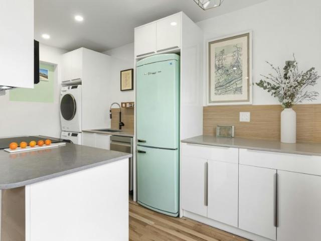 2 bedroom, Cobble Hill NY 89337207