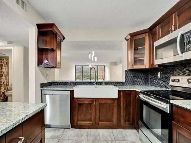 2 bedroom, Coconut Creek FL 33066 90457300