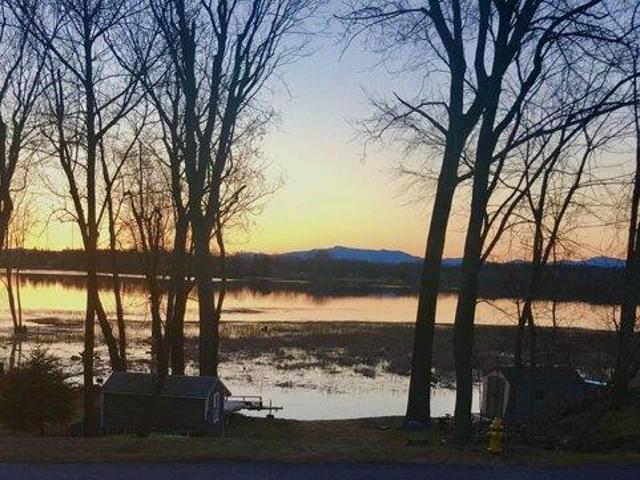 2 bedroom, Colchester VT 05446 104477757