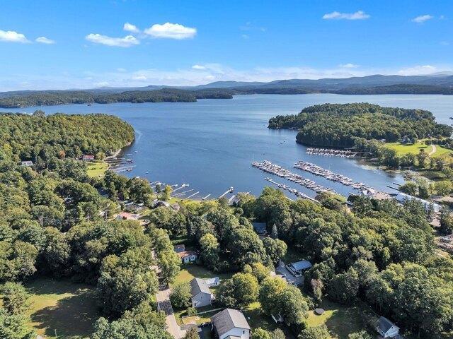 2 bedroom, Colchester VT 05446 104478694