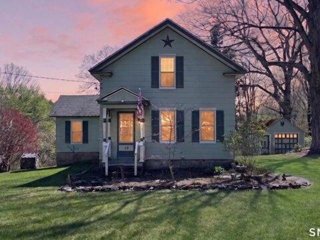 2 bedroom, Columbia CT 06237 102727424