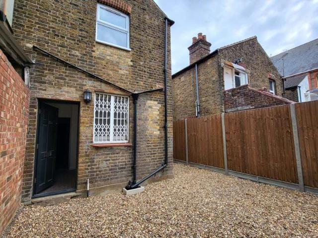 2 Bedroom Commercial Property