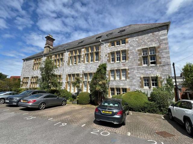 2 Bedroom Commercial Property