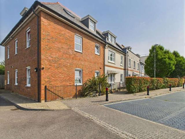 2 Bedroom Commercial Property