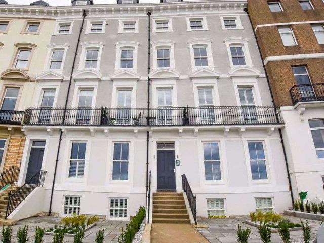 2 Bedroom Commercial Property