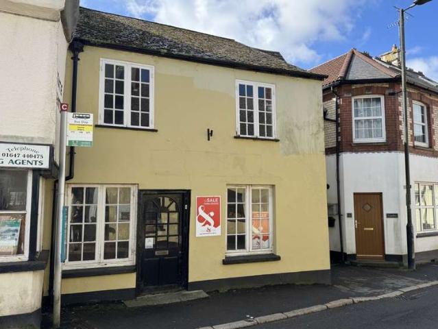 2 Bedroom Commercial Property